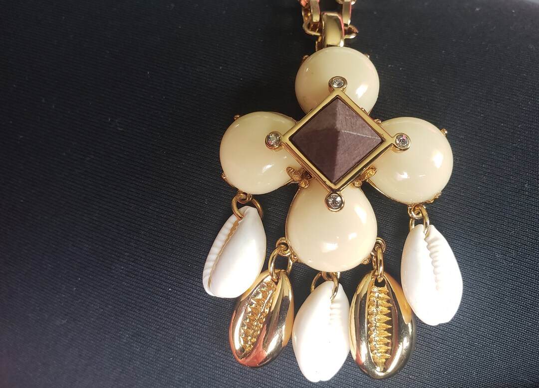 Tory Burch Gold Tone Seashell Costume Necklace Long Chain Statement ...