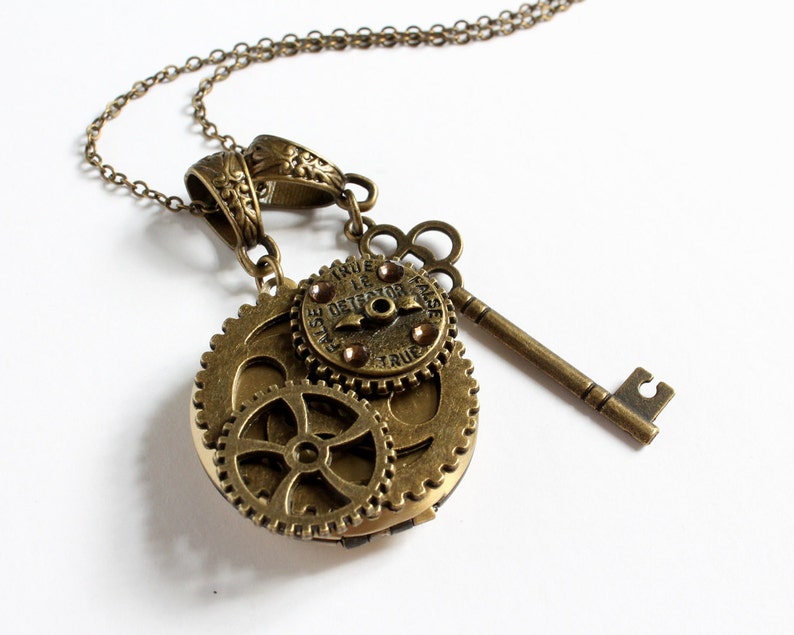 Steampunk True False Detector Locket With Key Necklace | Etsy