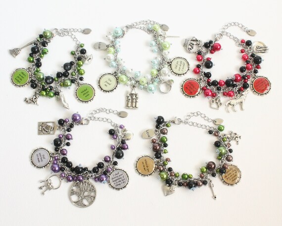 Regina / Snow and Charming / Outlaw Queen / Red / Zelena Charm - Etsy