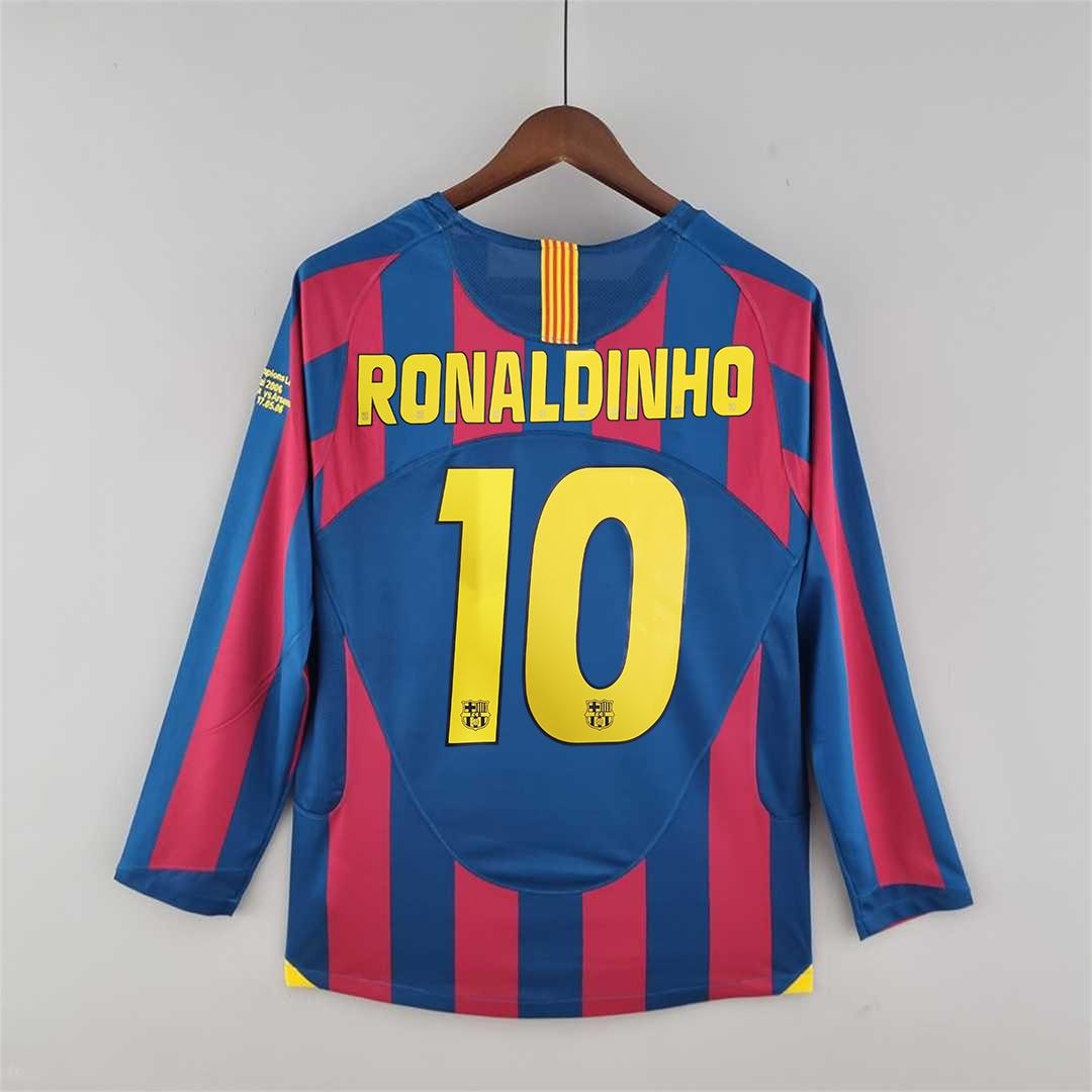 Ronaldinho 10 Jersey Barcelona FC 2005-2006 Retro Football Shirt Trikot ...