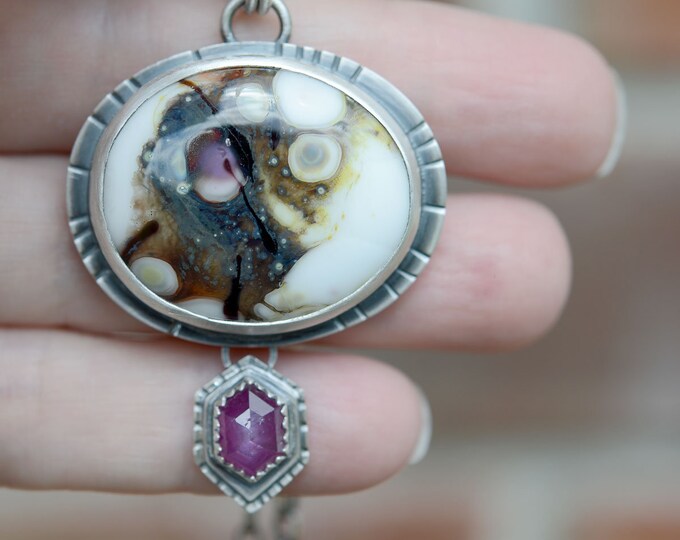 Sapphire ..... Growing Edge Glass Cabochon, Purple Pink Sapphire ...