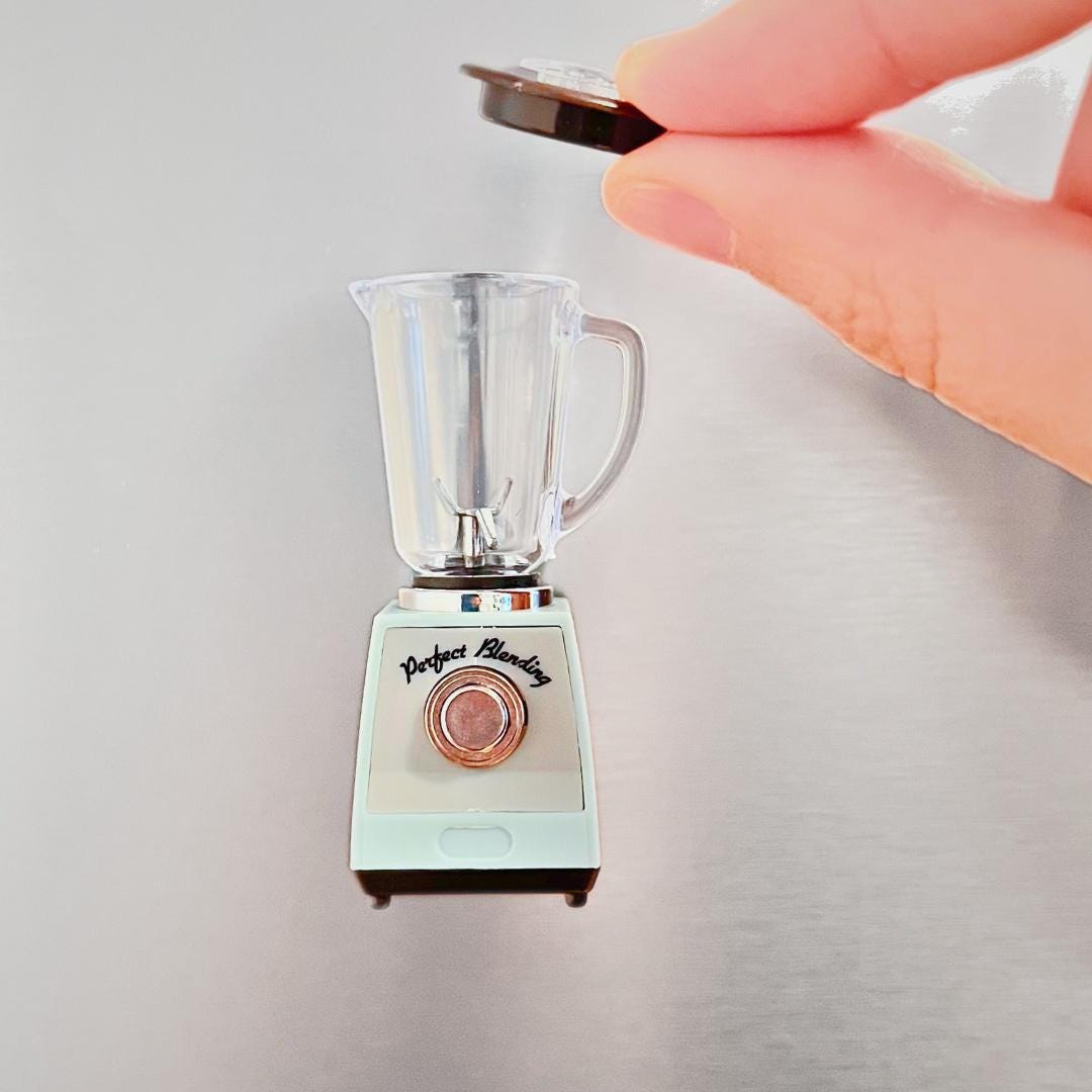 Mini Retro Blender Fridge Magnet – Cute Vintage Style Kitchen Decor ...