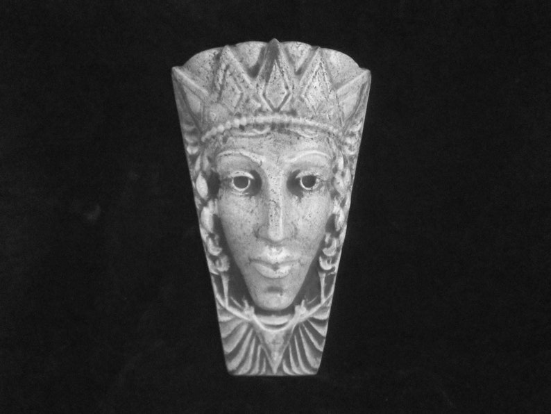 Queen Face Plaque Medieval Replica Keystone Wall Hanging - Etsy