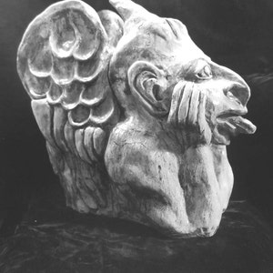 Gargoyle Statue Spitting Demon Large Gothic Medieval Renaissance Notre ...