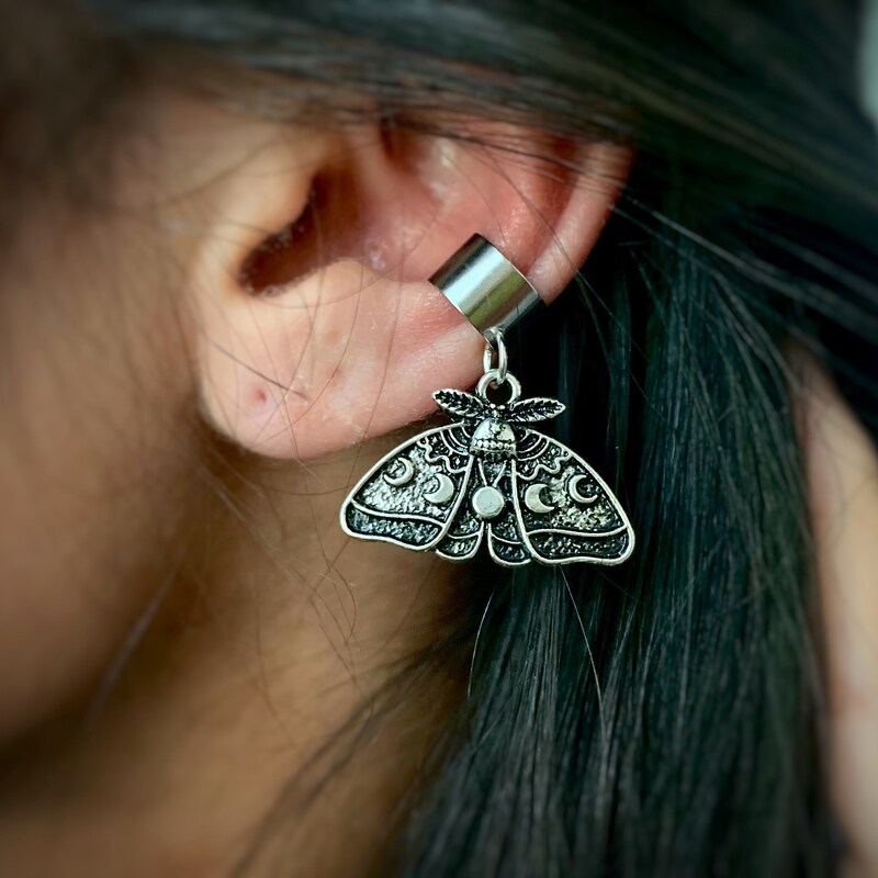 Gothic Ear Cuff - Etsy