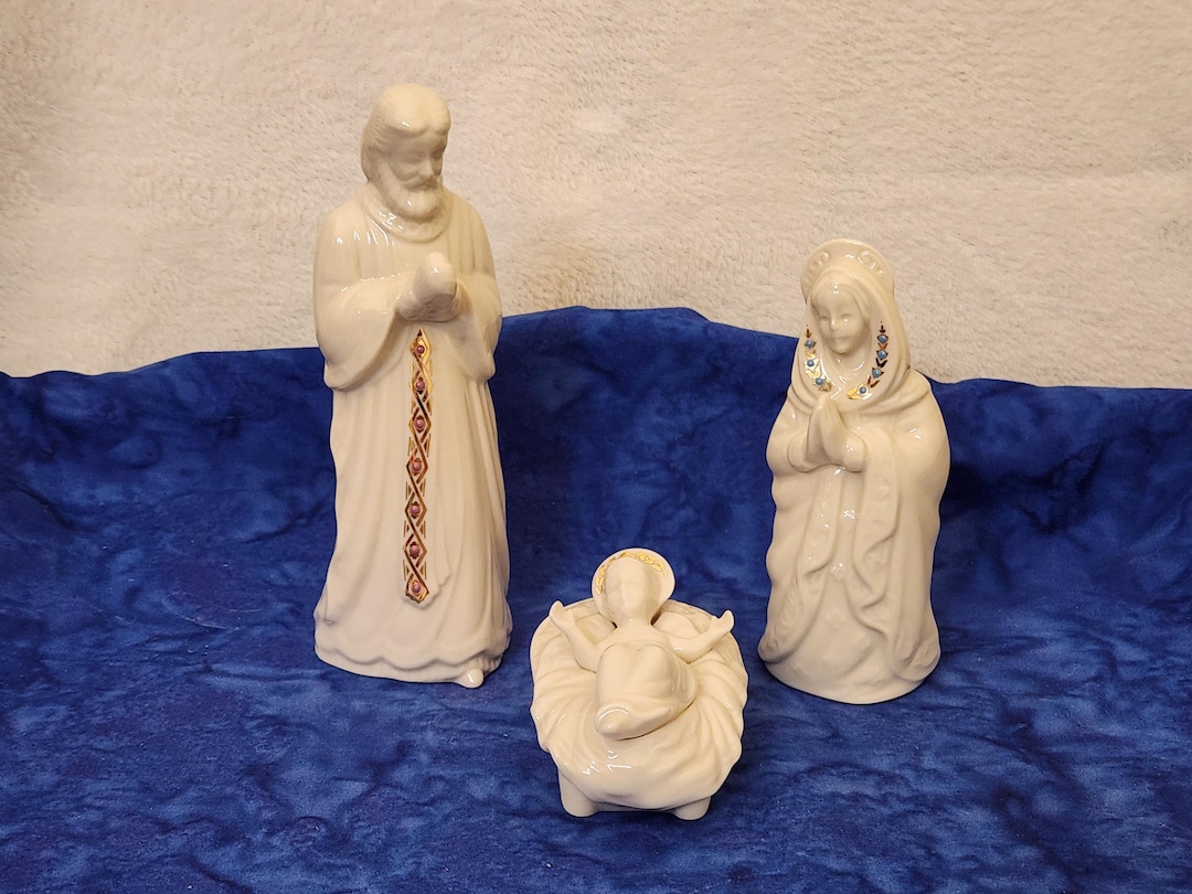 Lenox Jeweled Holy Family Nativity Set, Elegant Jeweled Holy Family ...