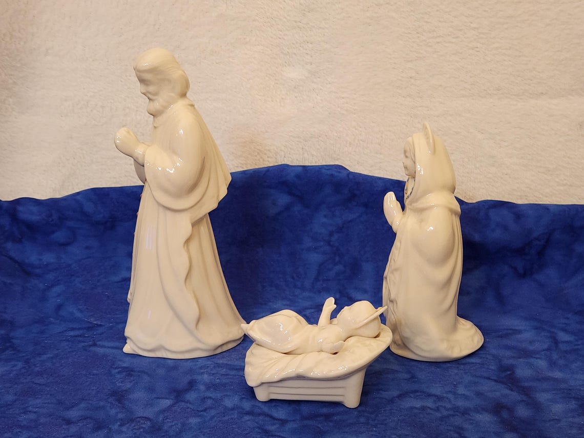 Lenox Jeweled Holy Family Nativity Set, Elegant Jeweled Holy Family ...