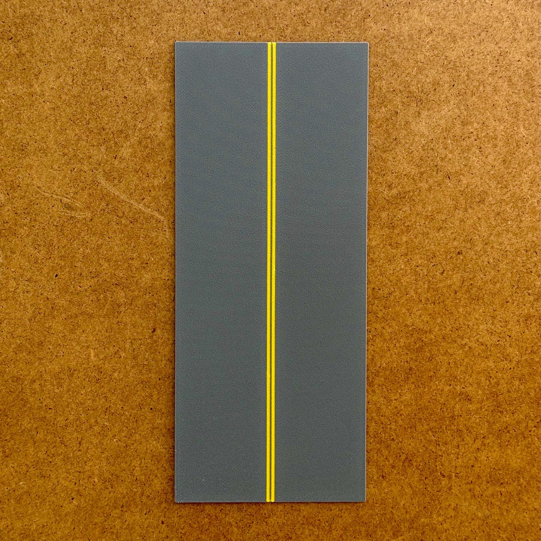 HO Scale 2-lane Straight Road Plate With Double Yellow Lines 240 X 100 ...