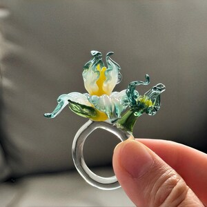 Handmade Glass Iris Flower Ring (4 Colors) – US Size 8, Elegant Floral ...