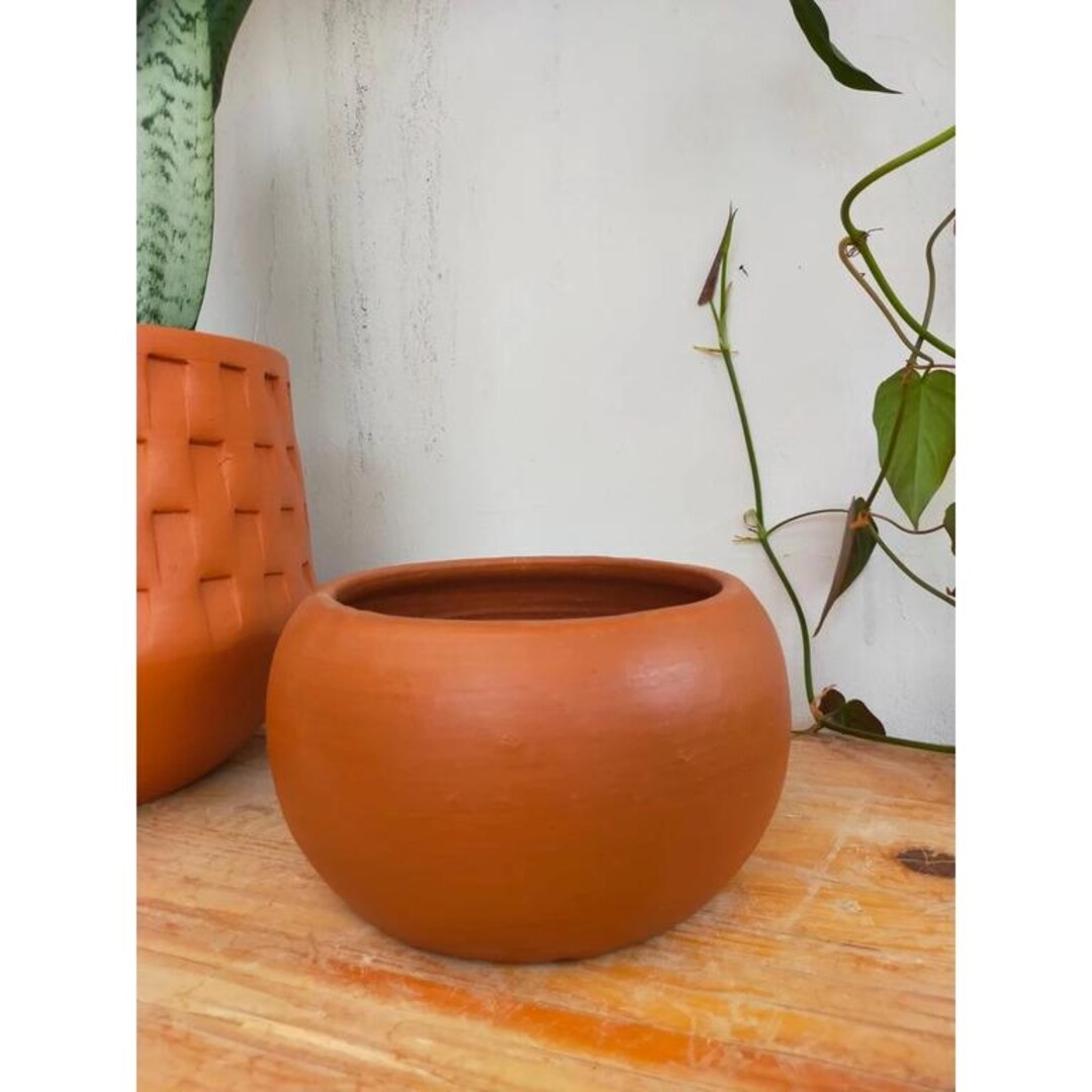 Premium Terracotta Donut Pot – 20cm Handmade Clay Planter With Drainage ...