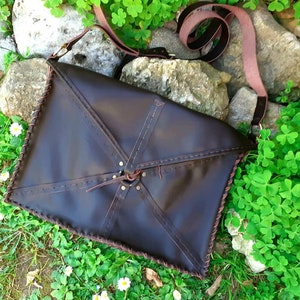 Roman Leather Bag SARCINA - Etsy