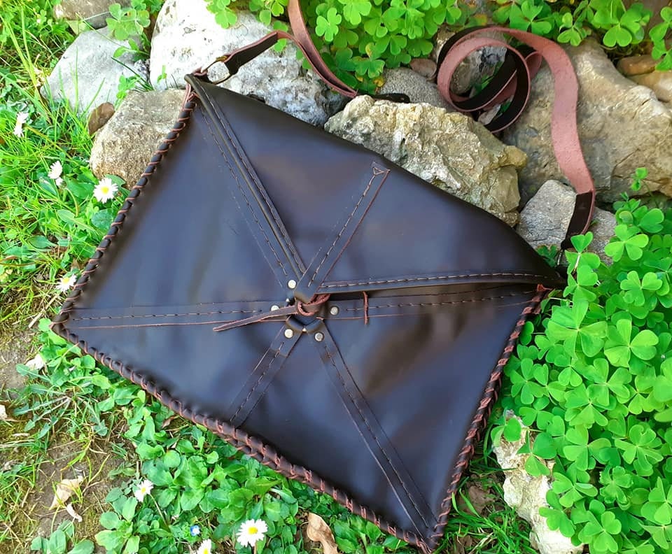 Roman Leather Bag SARCINA - Etsy