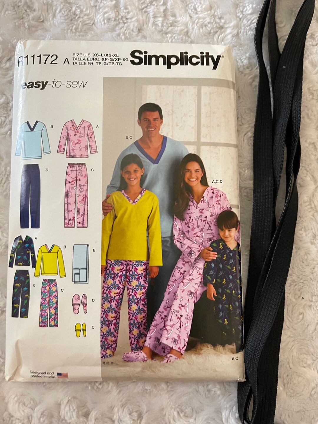 Free Elastic Simplicity 3935 Sewing Pattern Matching Family Christmas ...