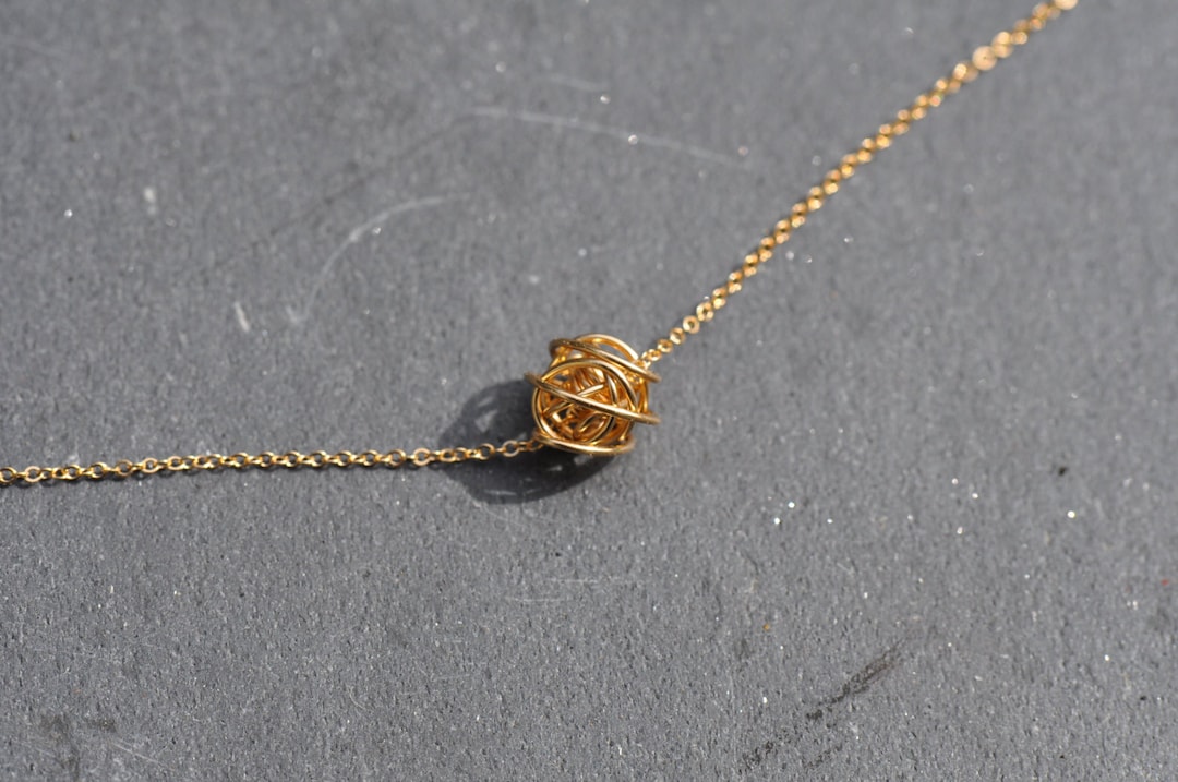 PETITE GOLD Love Knot on Chain Necklace, Gold Filled Love Knot, 14k ...