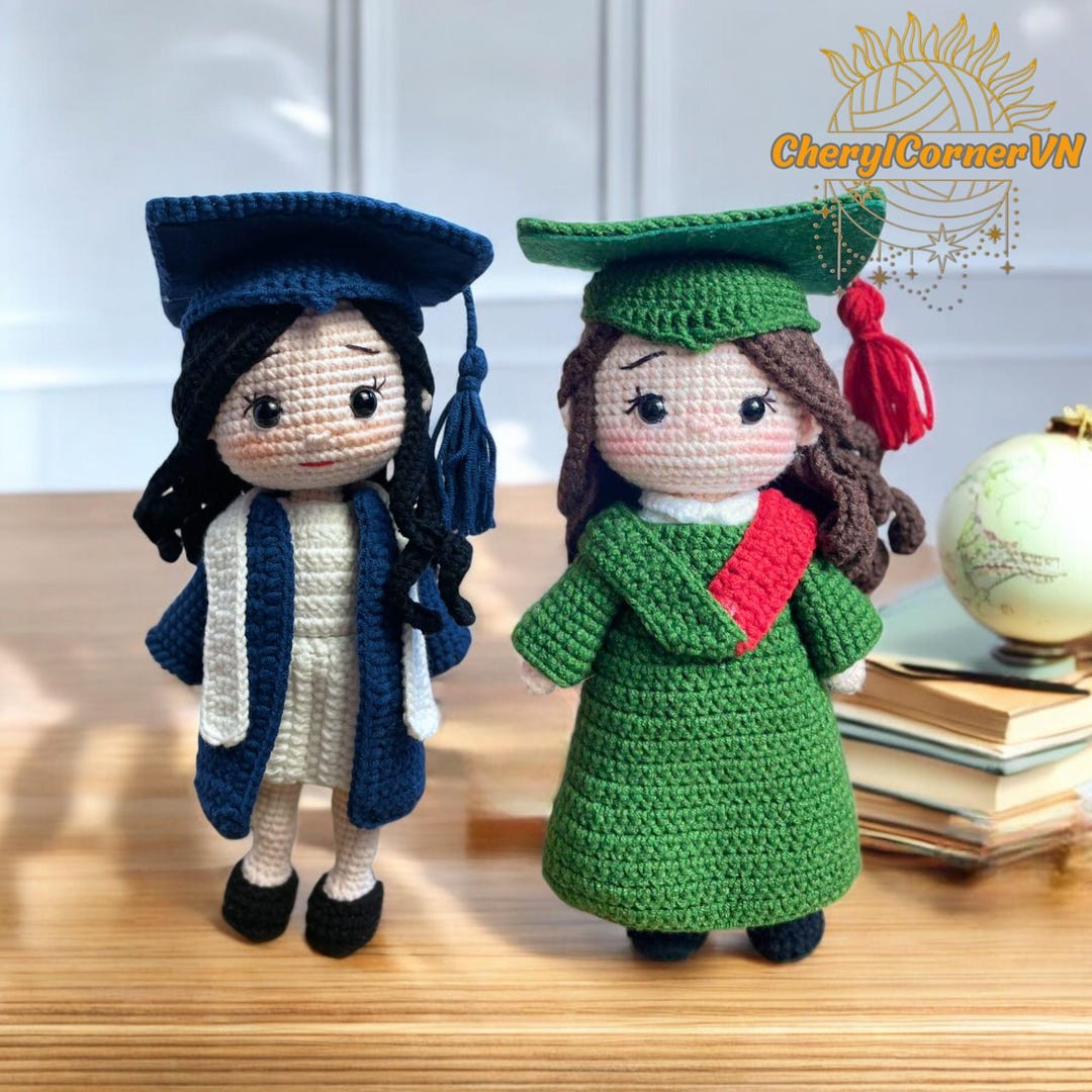 Graduation Crochet Doll, Graduation Amigurumi Doll, Personalized Doll ...