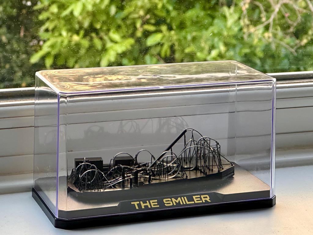 THE SMILER Mini Roller Coaster Model Diorama With Display Case Alton ...