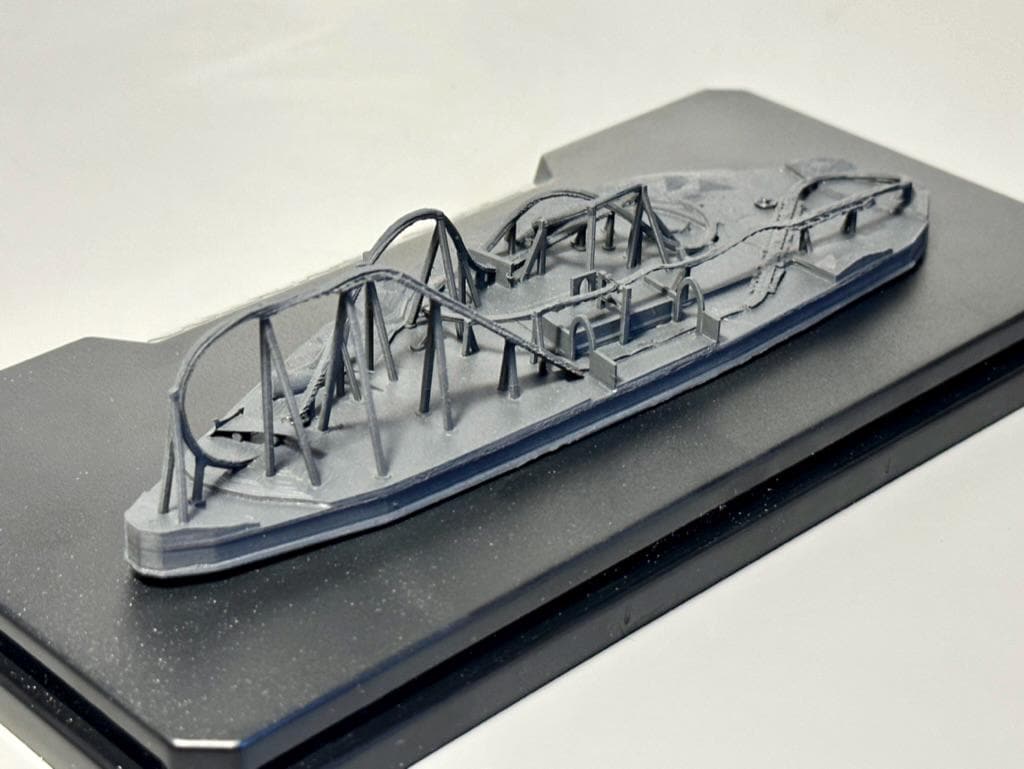 THE SWARM Mini Roller Coaster Model Diorama With Display Case Thorpe ...