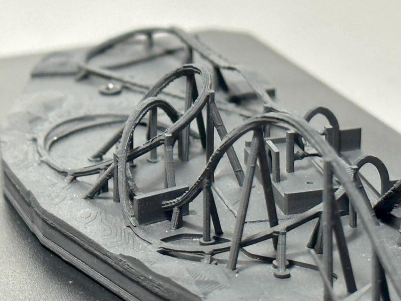 THE SWARM Mini Roller Coaster Model Diorama With Display Case Thorpe ...