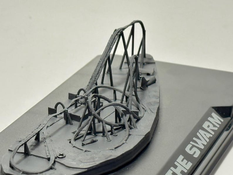 THE SWARM Mini Roller Coaster Model Diorama With Display Case Thorpe ...