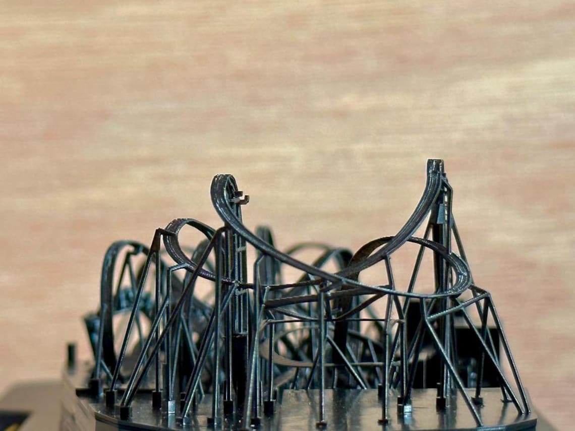THE SMILER Mini Roller Coaster Model Diorama With Display Case Alton ...