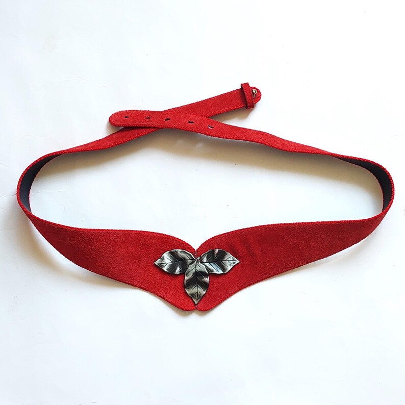 Vintage Dirndl Trachten Red Suede Leather Belt Heart Shape With Leaves ...