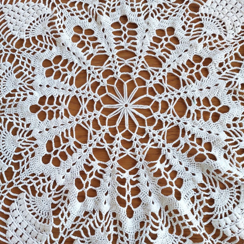 Vintage Crochet Tablecloth for Round Coffee Table White Lace Cloth ...