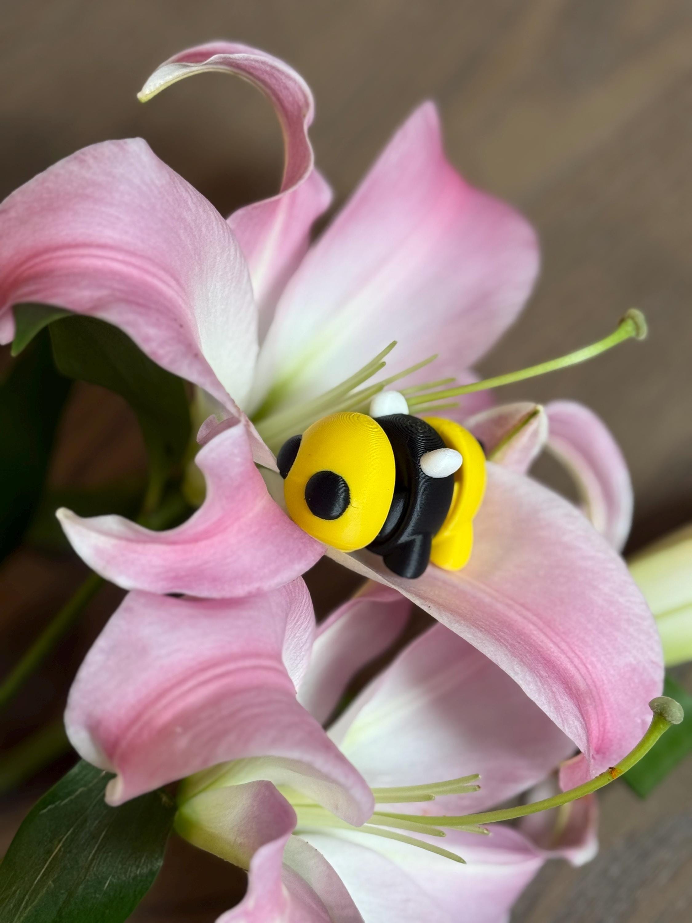 Bumblebee Wiggler Fidget Toy and Keychain | 3D Printed 2inch Toy - Etsy
