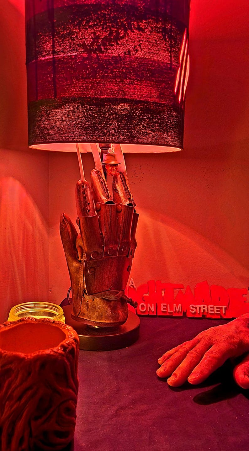 Freddy Krueger | A Nightmare on Elm Street | Halloween Accent Lamp | Handmade Horror Lamp - Etsy