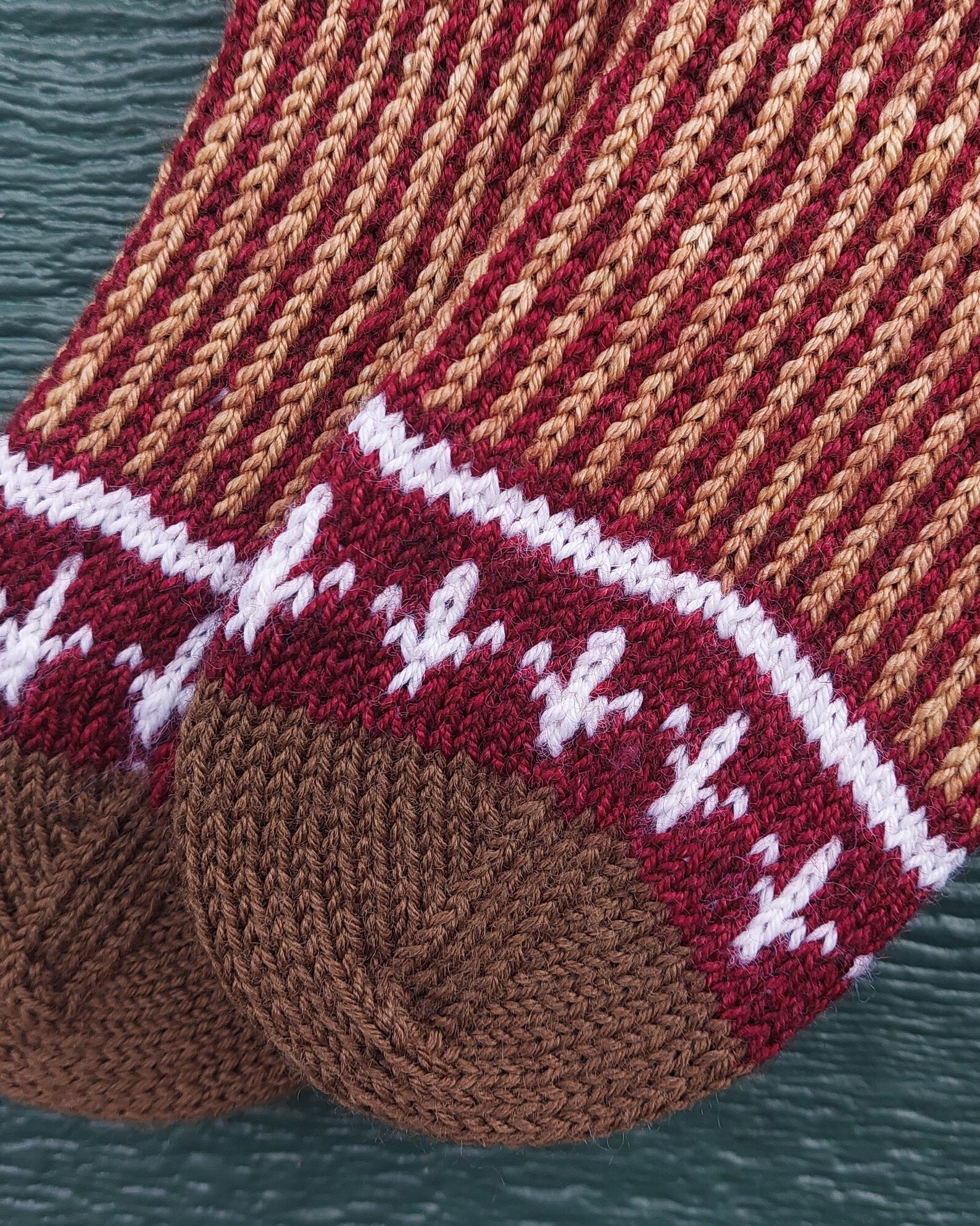 Hen House Sock Knitting Pattern - Etsy