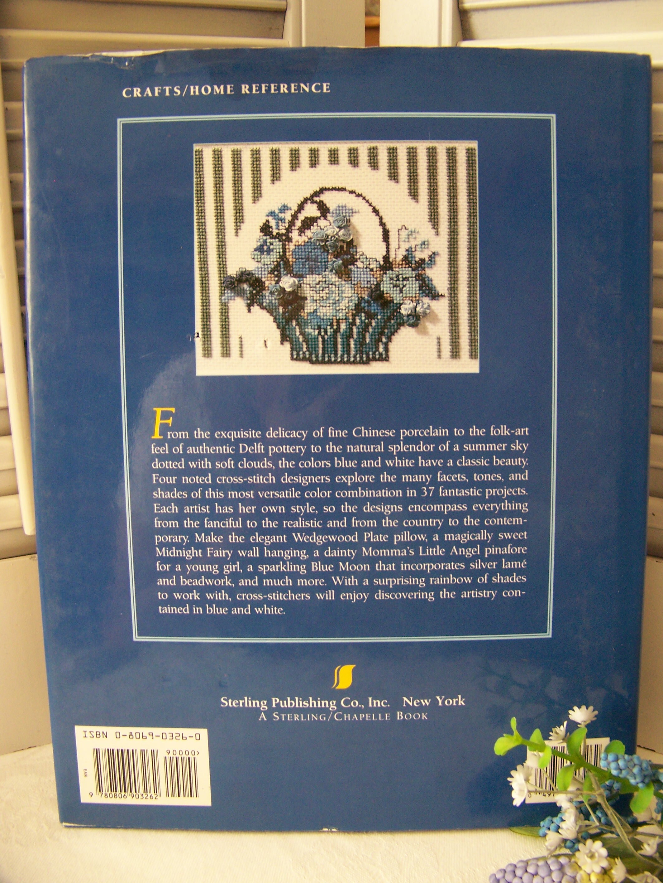 Cross Stitch in Blue & White Vintage Cross Stitch Pattern Book 1995 ...