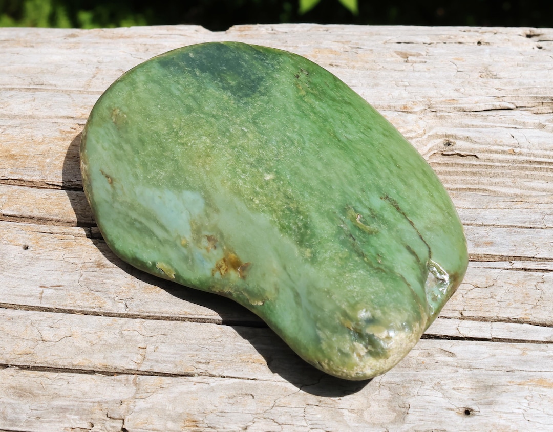 New Zealand Nephrite Jade Pale Green Inanga Pounamu Arahura Cobble ...