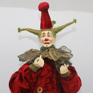 Retired Mark Roberts Clown Jester Mardi Gras on Stand 27 Christmas Rare ...