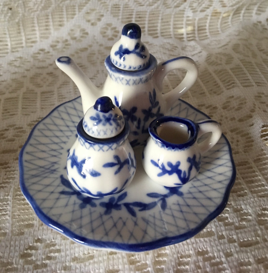 Two Mini Blue White Tea Sets in Storage Tin/ FREE SHIPPING | Etsy