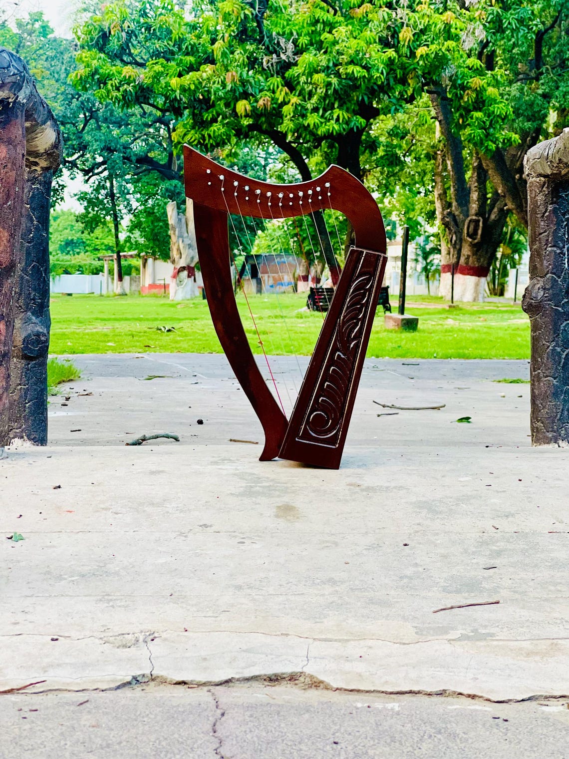 Rosewood Irish Lever Lyre Harp With Carved Rosewood Frame Lyre Harp ...