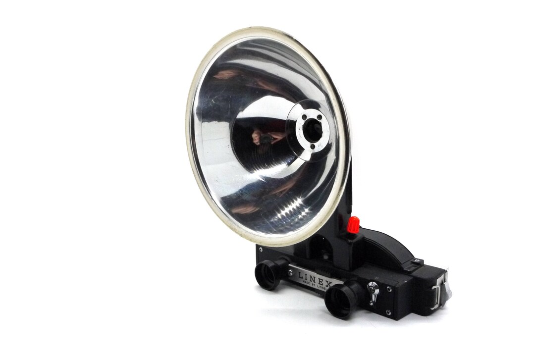 Lionel Linex 16mm Stereo Camera With 32mm F6.1 Lenses Plus Flash Gun ...