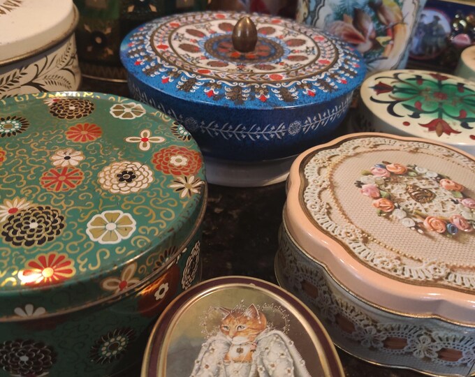 Lot of 21 Vintage Small and Large Metal Tins Containers Square Round ...