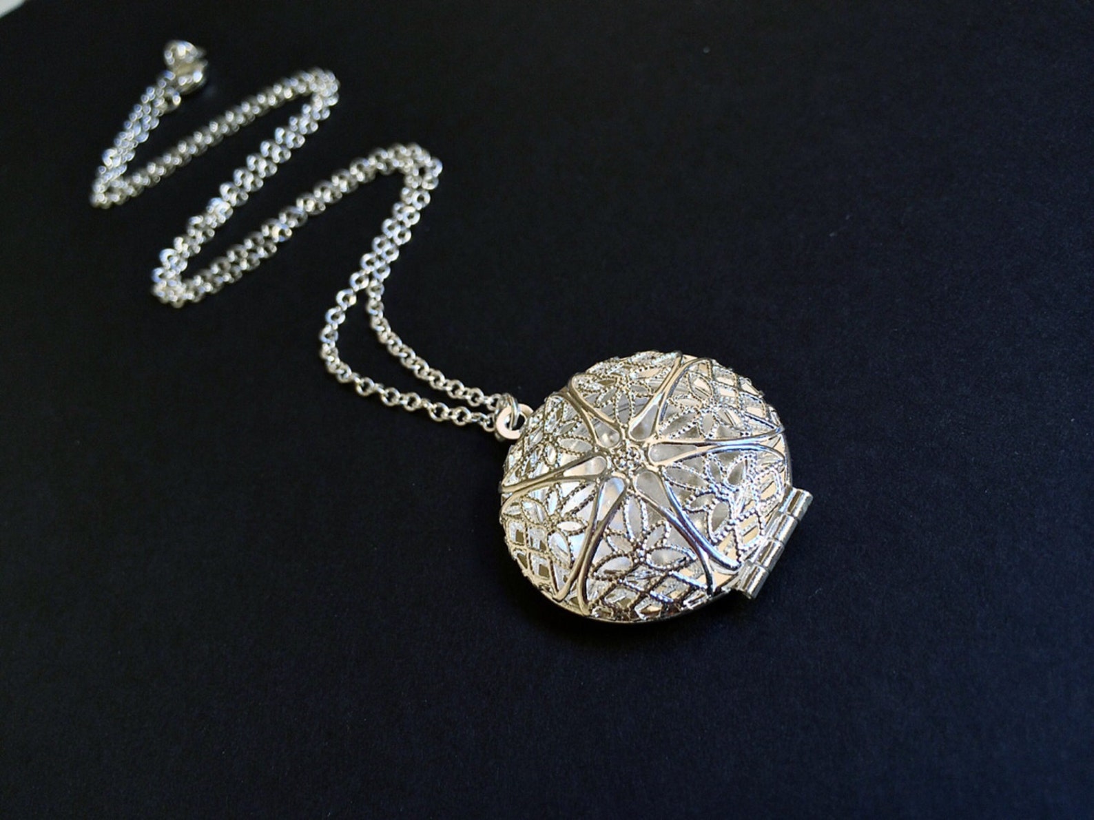 SALE Silver Locket Necklace Photo Locket Treasure Locket | Etsy