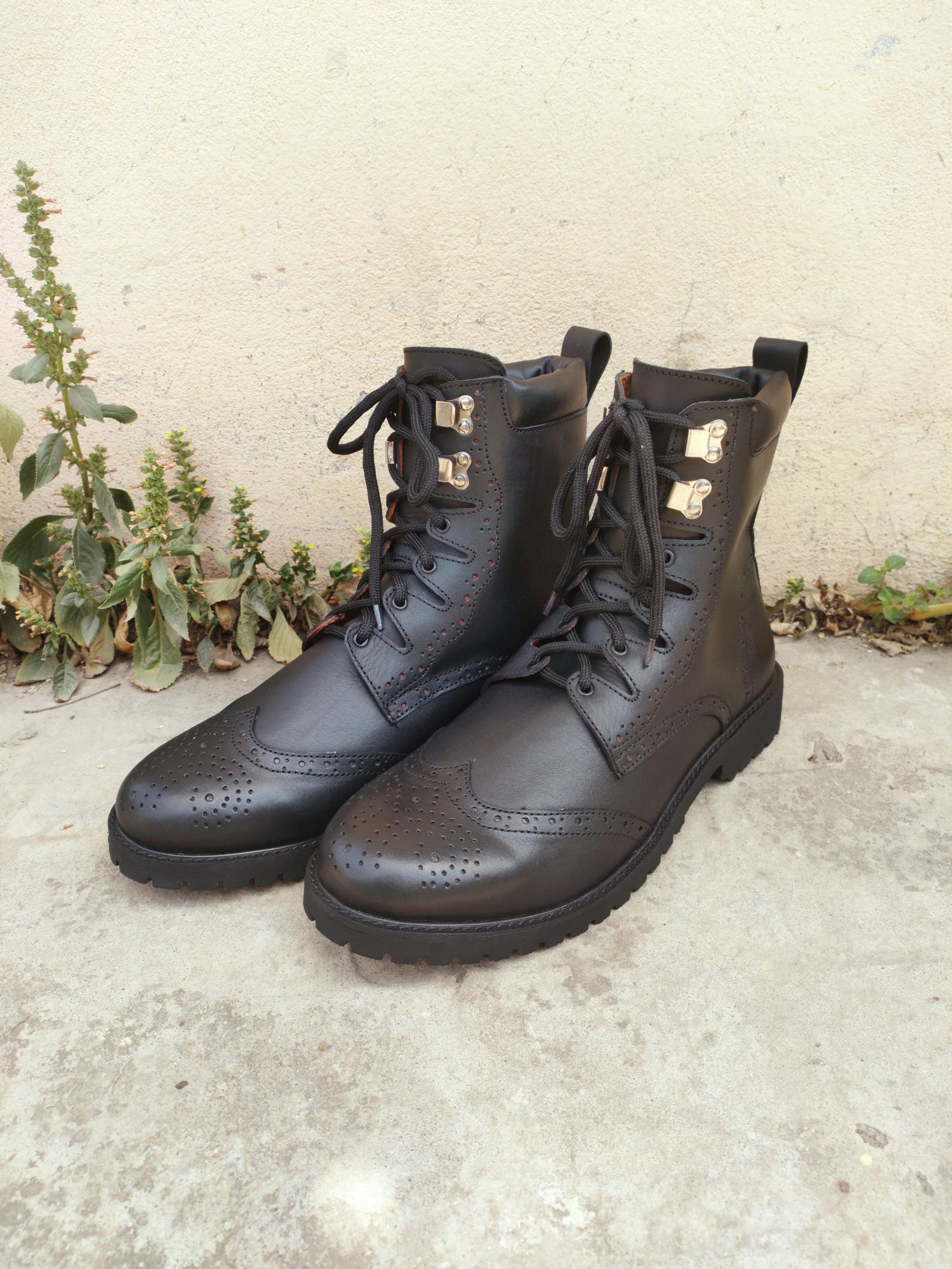 Men's Leather Ghillie Brogue Kilt Boots: Traditional Scottish Highland ...