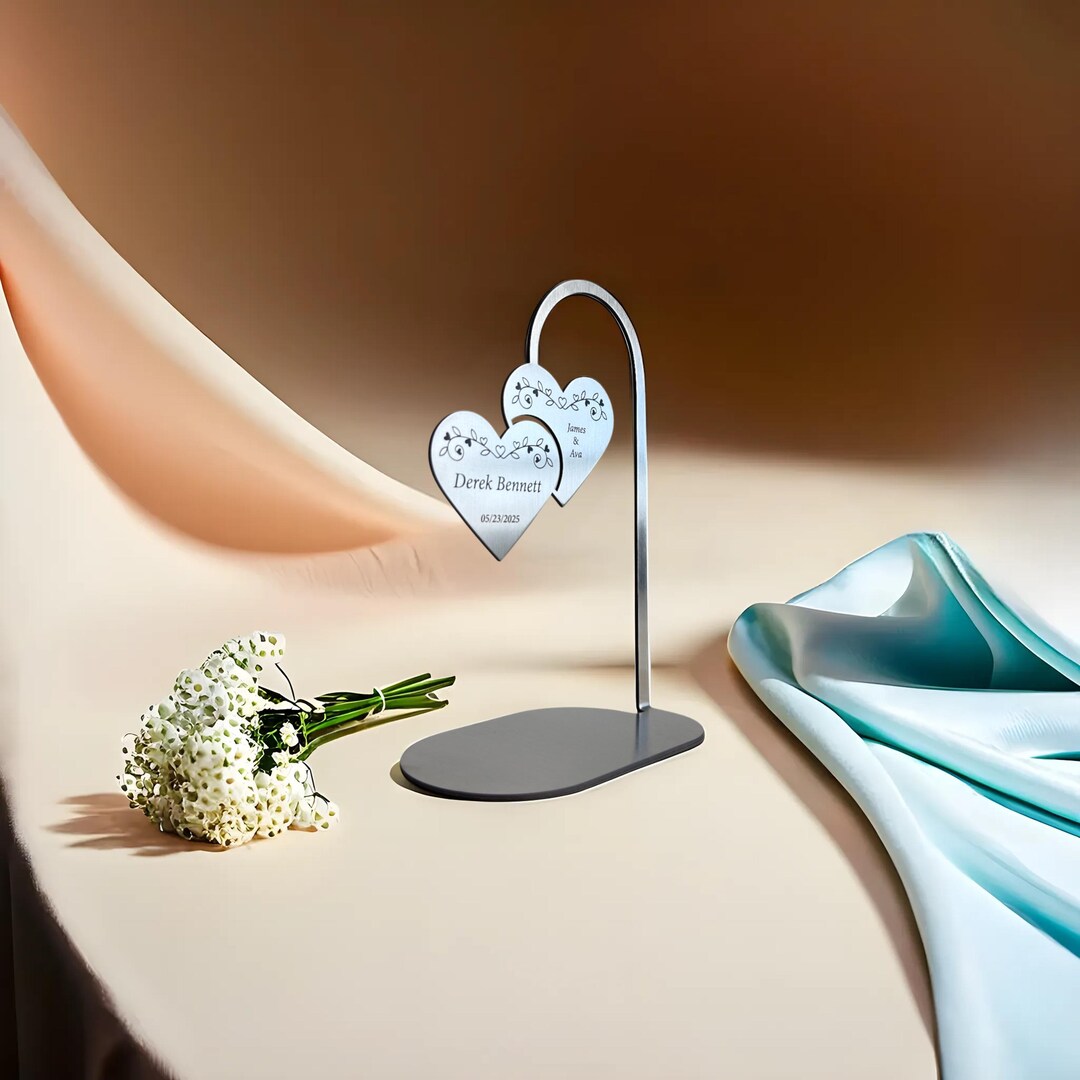 Newlywed Name Signs, Metal Table Signs, Newlyweds Gift, Couples Table ...