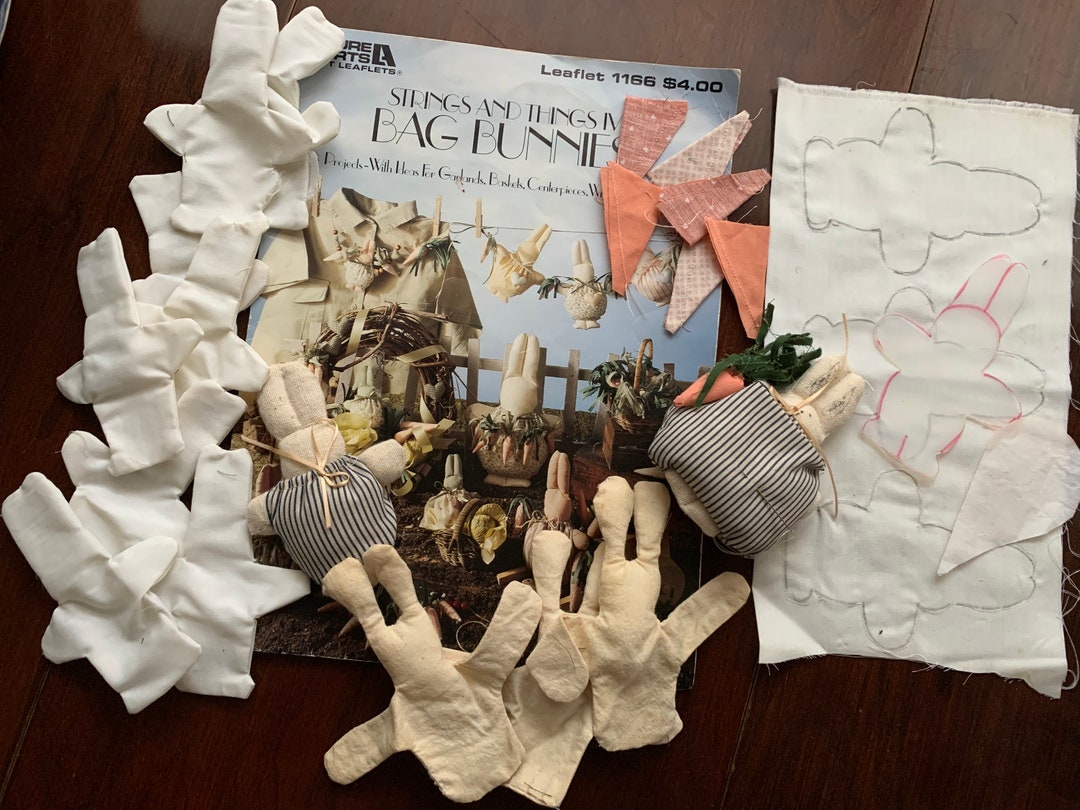 Leisure Arts Craft Leaflet - Strings and Things Bag Bunnies - 18 ...
