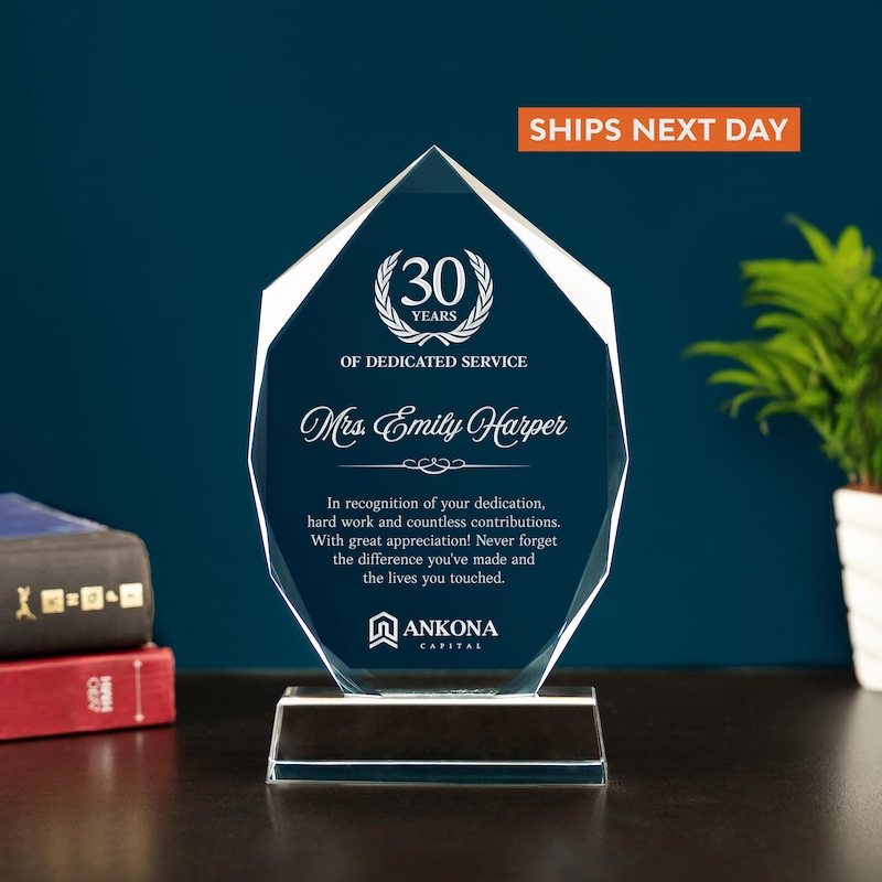 Corporate Gifts Award - 60+ Gift Ideas for 2026