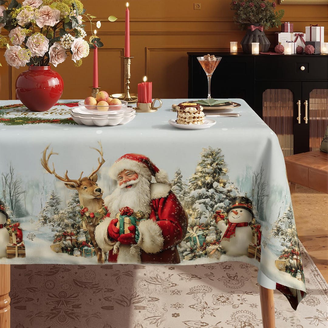 Christmas Tablecloth With Santa Claus & Wreath: Festive Decor for Round ...