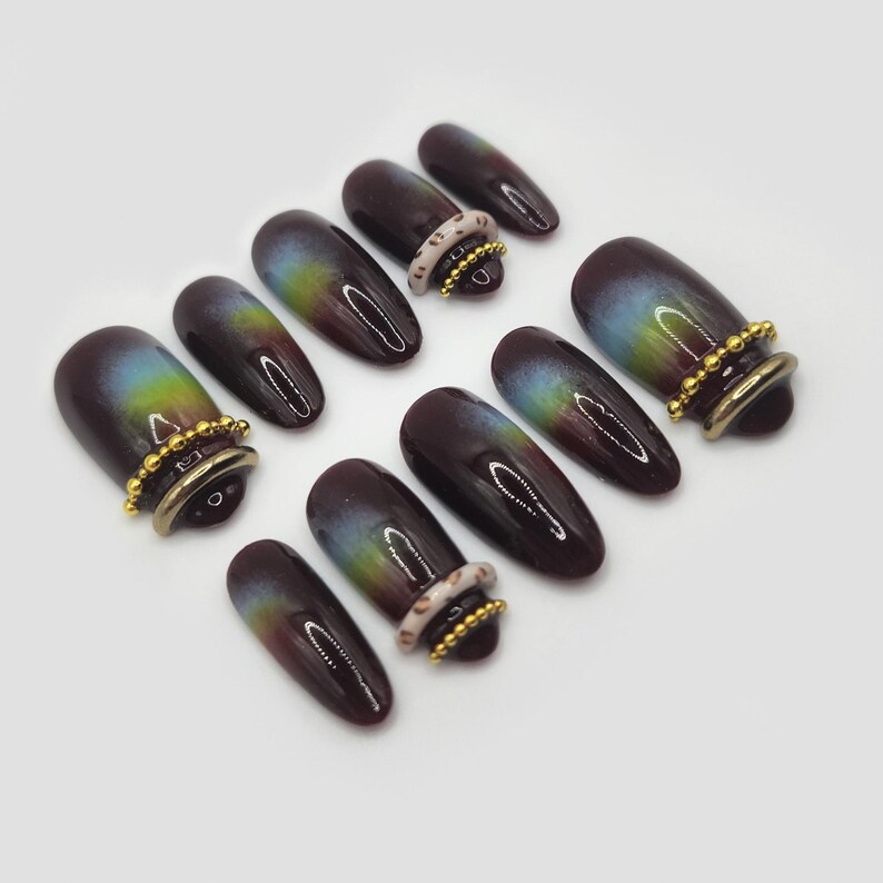 Dark Aura Press on Nails | Gothic Fantasy, Subtle Alternative, Gold ...