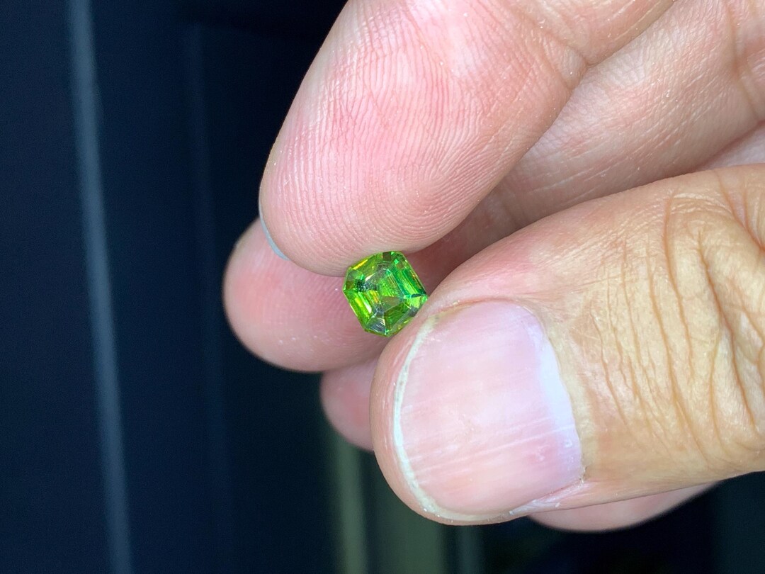 Sphene Titanite Gemstone Rare Chrome Vivid Green Color No Heat Weight 0 ...