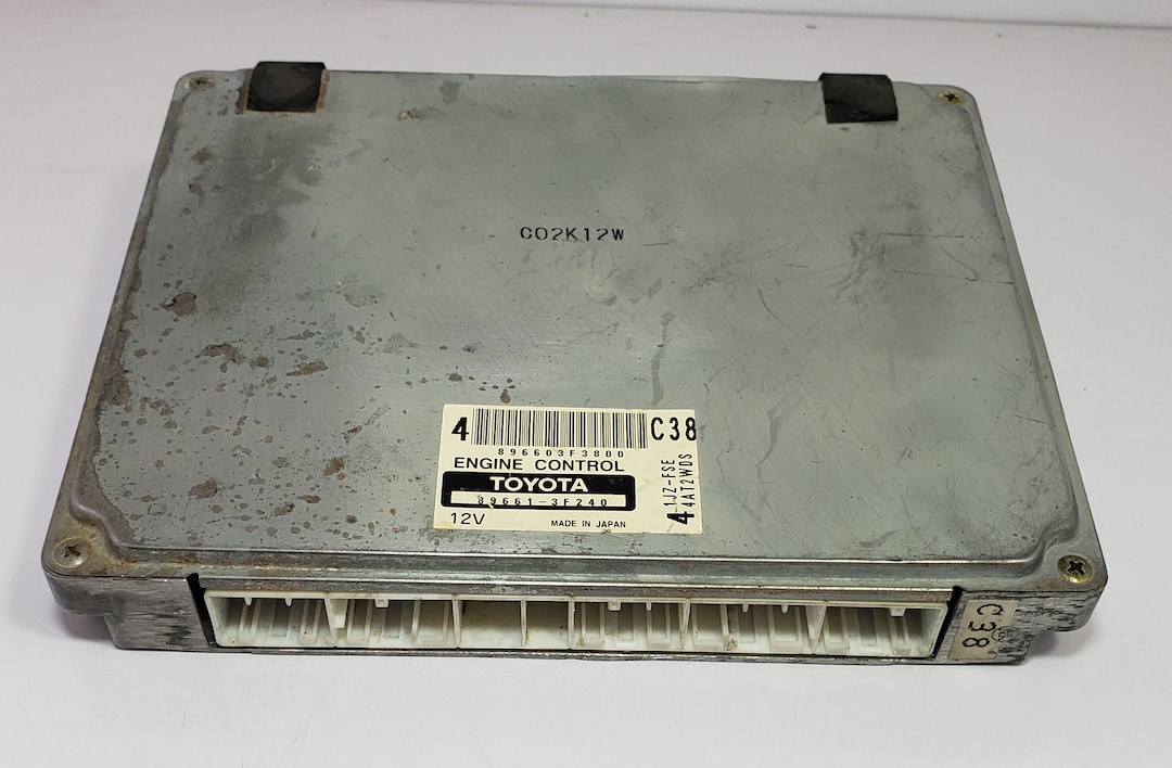 Toyota Crown JZS171 Engine Control Unit ECU/ECM | 89661-3F240 | 1JZ-FSE ...