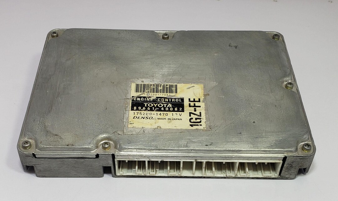 Engine Control Unit ECU TOYOTA Century 1998 E-GZG50 89661-40082 175200 ...