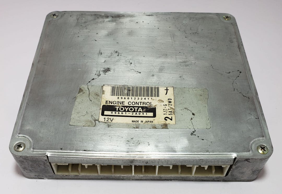5 Speeds NA Normal Engine Control Unit / ECU 89661-2A041 Shelf 2A42 ...