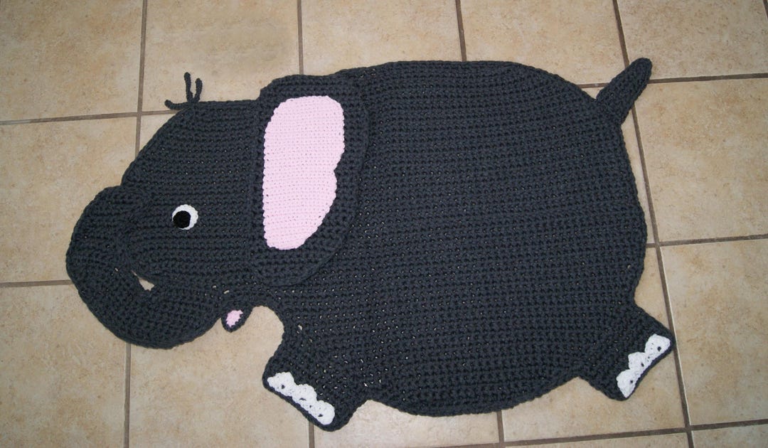 Kid's Elephant Rug or Wall Hanging / Home Decor Hand Crocheted - Etsy