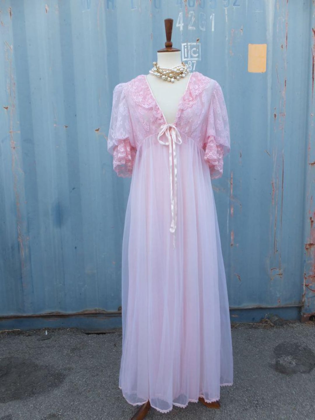 Vintage Negligee by Tosca, Pink Peignoir Set, Exquisite & Ladies ...