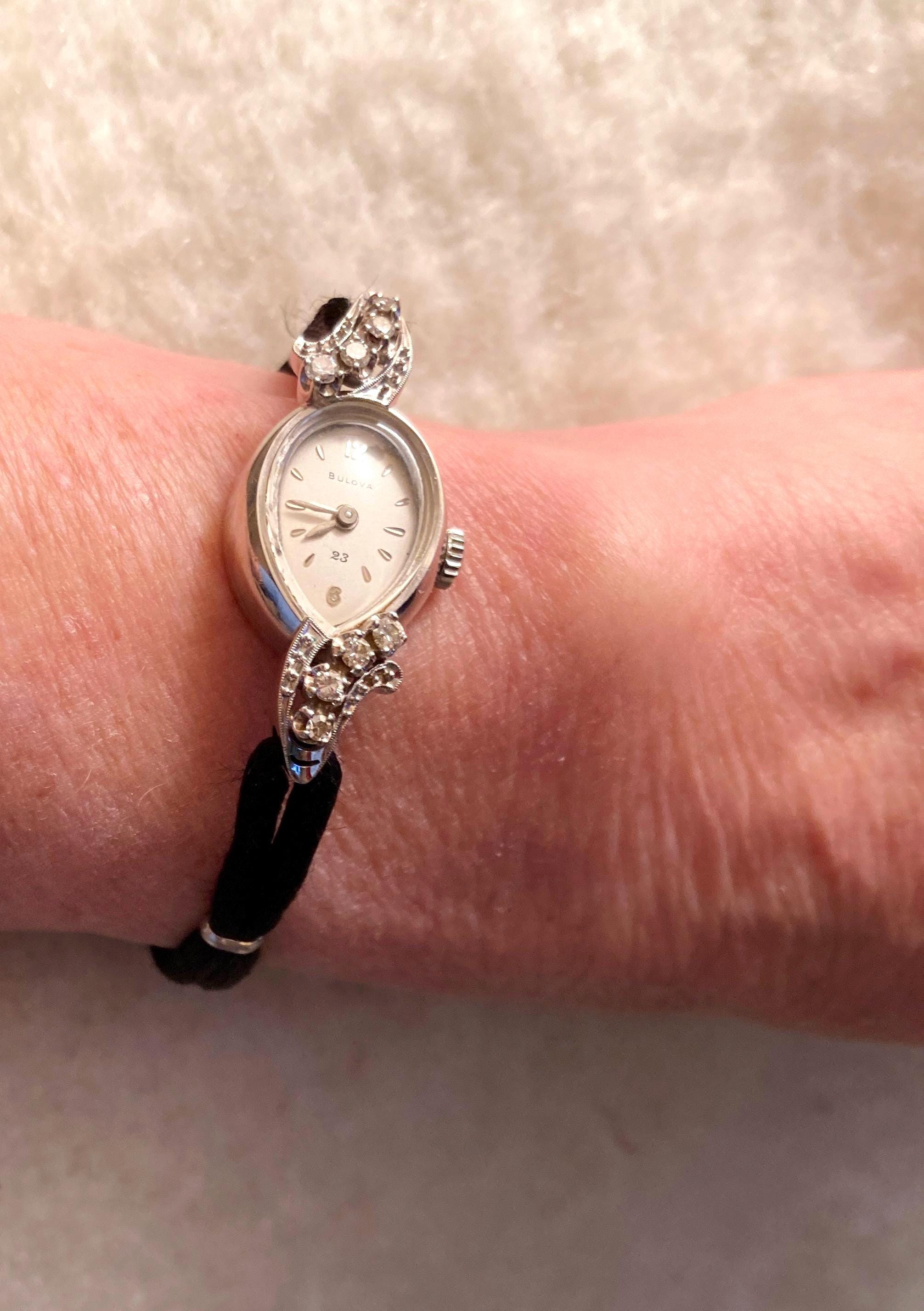 Vintage watch ladies 14k gold with diamonds - Etsy 日本 Vintage watch ladies 14k gold with diamonds - Etsy 日本